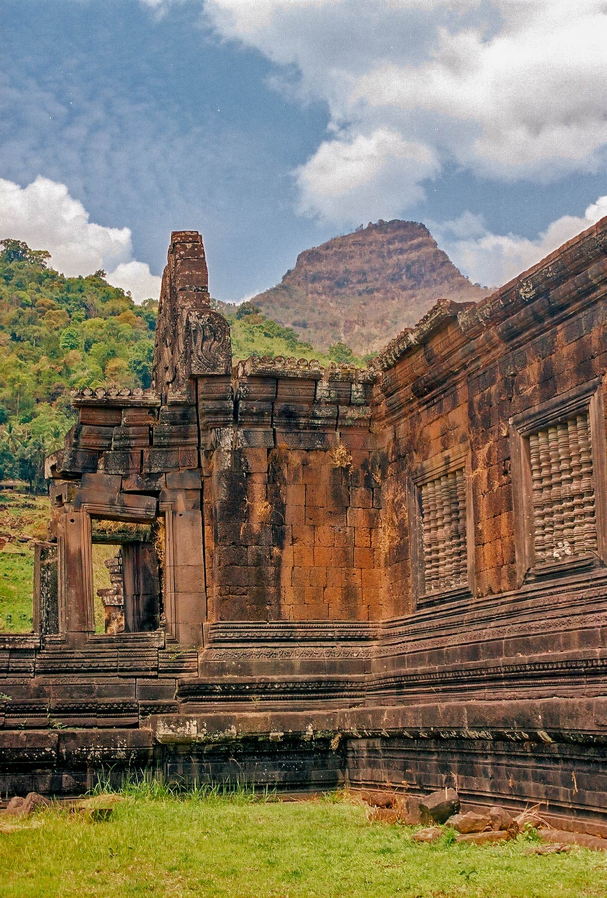 Google Map of Vat Phou temple, Champasak, Laos - Nations Online Project